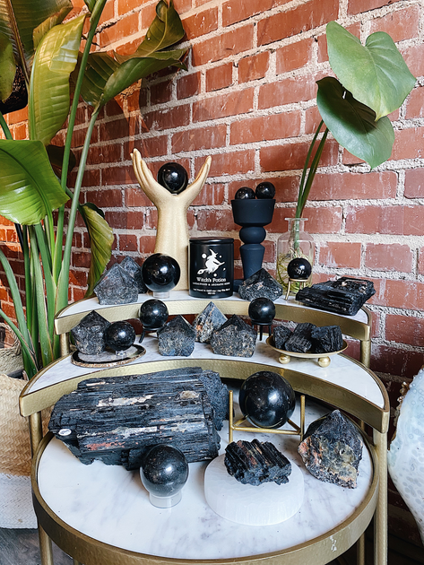 Black – Wild Alabaster